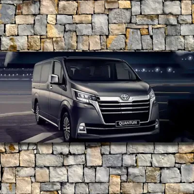 Toyota Quantum 2.8 LWB bus 9-seater VX Premium (2023)